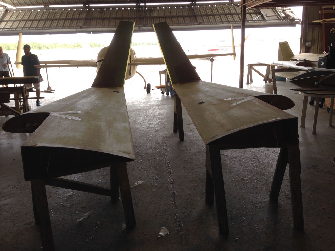 Center wing spar and landing gear – bzvelocity.com